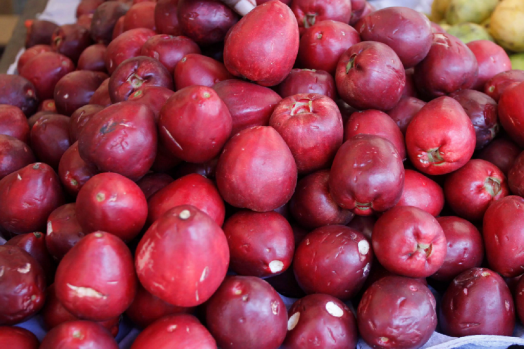 6 Beneficios de la fruta Jambo - Para que sirve y propiedades | Salud ...